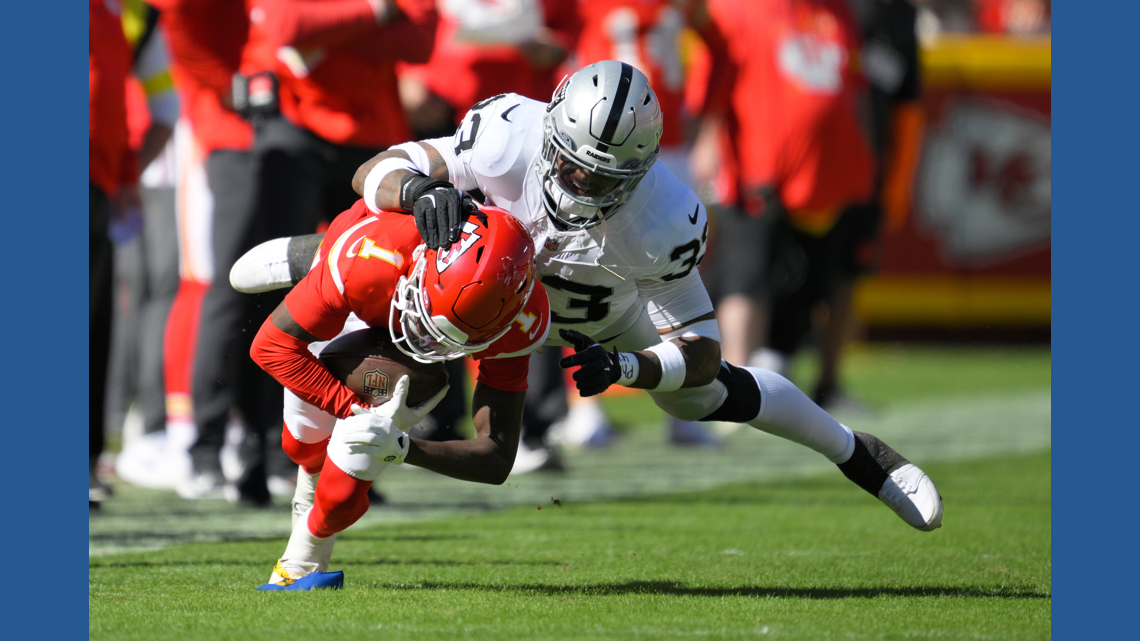 Patrick Mahomes' trick play underscores embarrassing afternoon for ...