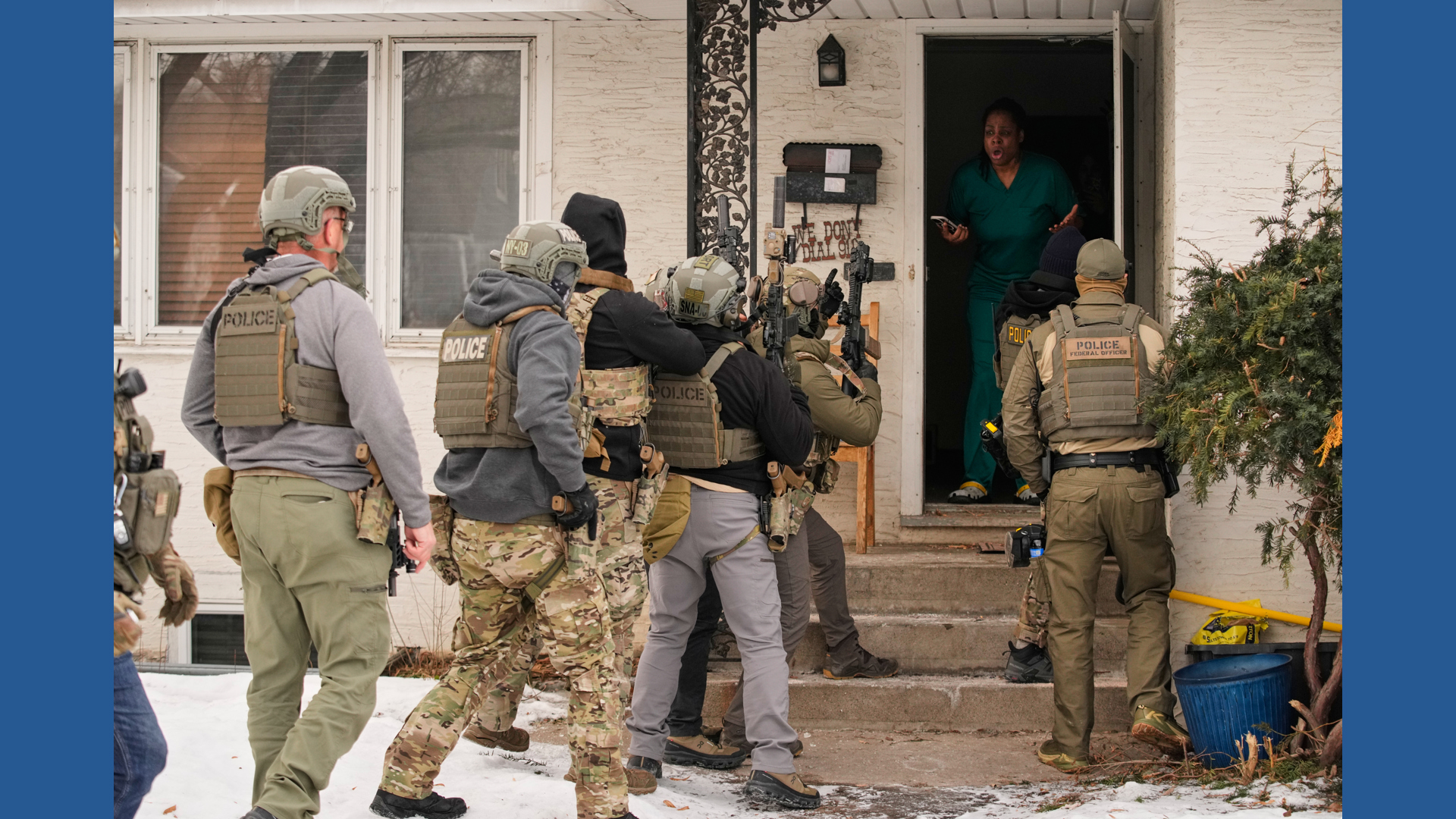 Immigration officers can enter homes without warrant, memo says | kgw.com