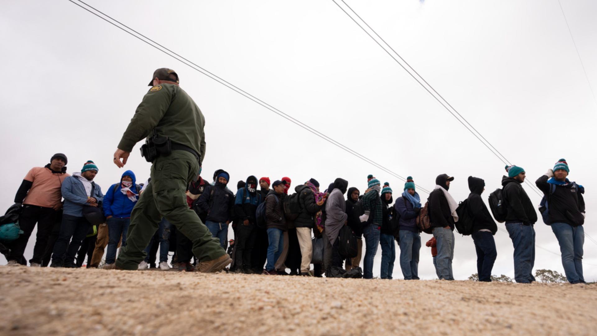 Border crossings remain stable as anticipated surge fails to ...