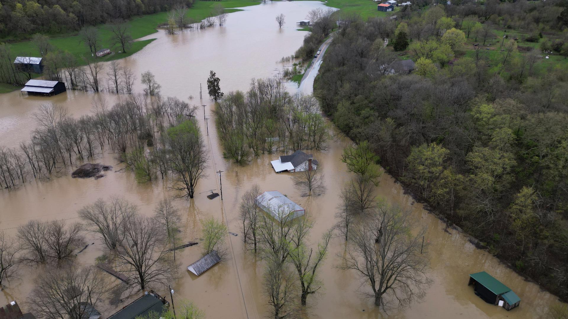 Deadly storms flood US South, Midwest | kgw.com