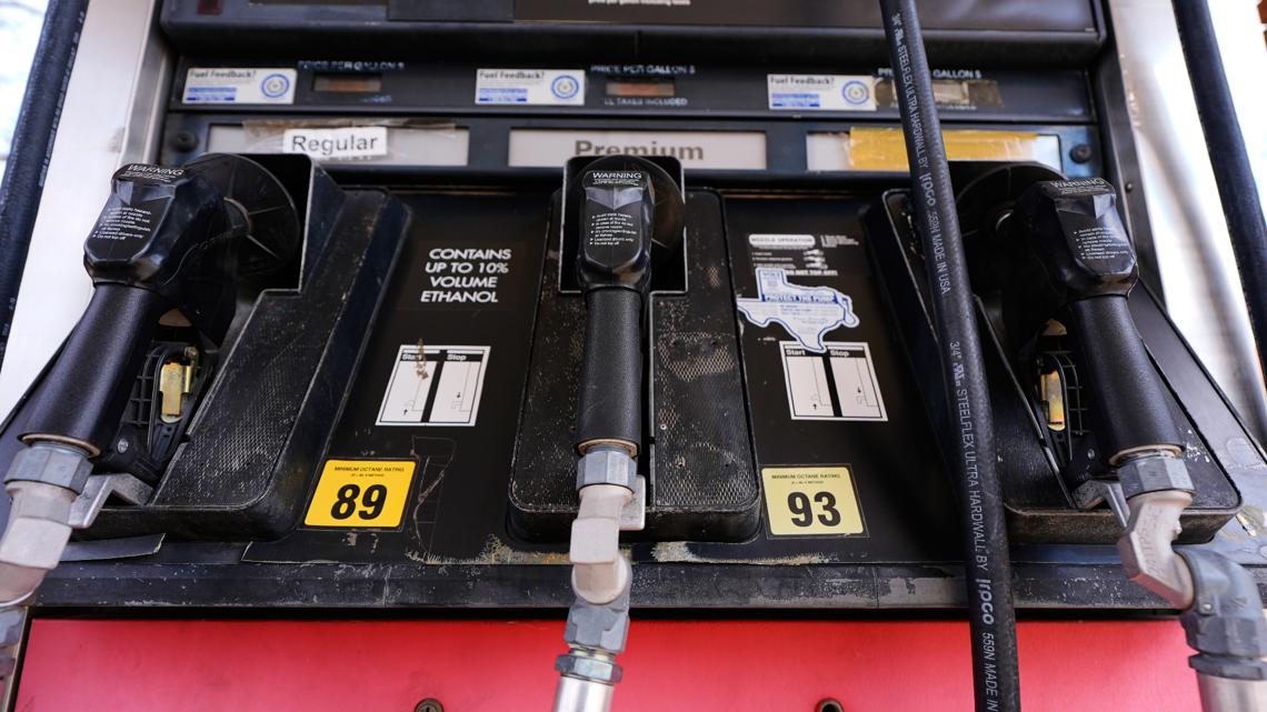 Looking for ways to save at the pump? Try these fuel rewards ...