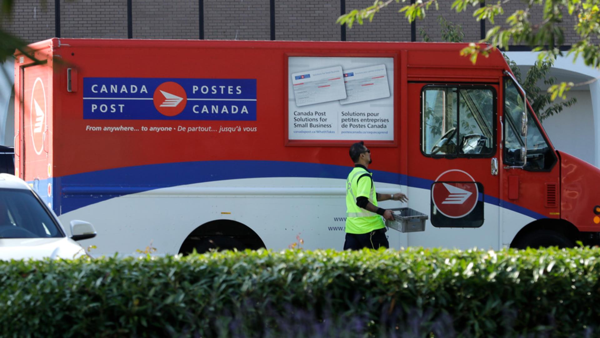 USPS halts mail service to Canada amid postal strike | kgw.com