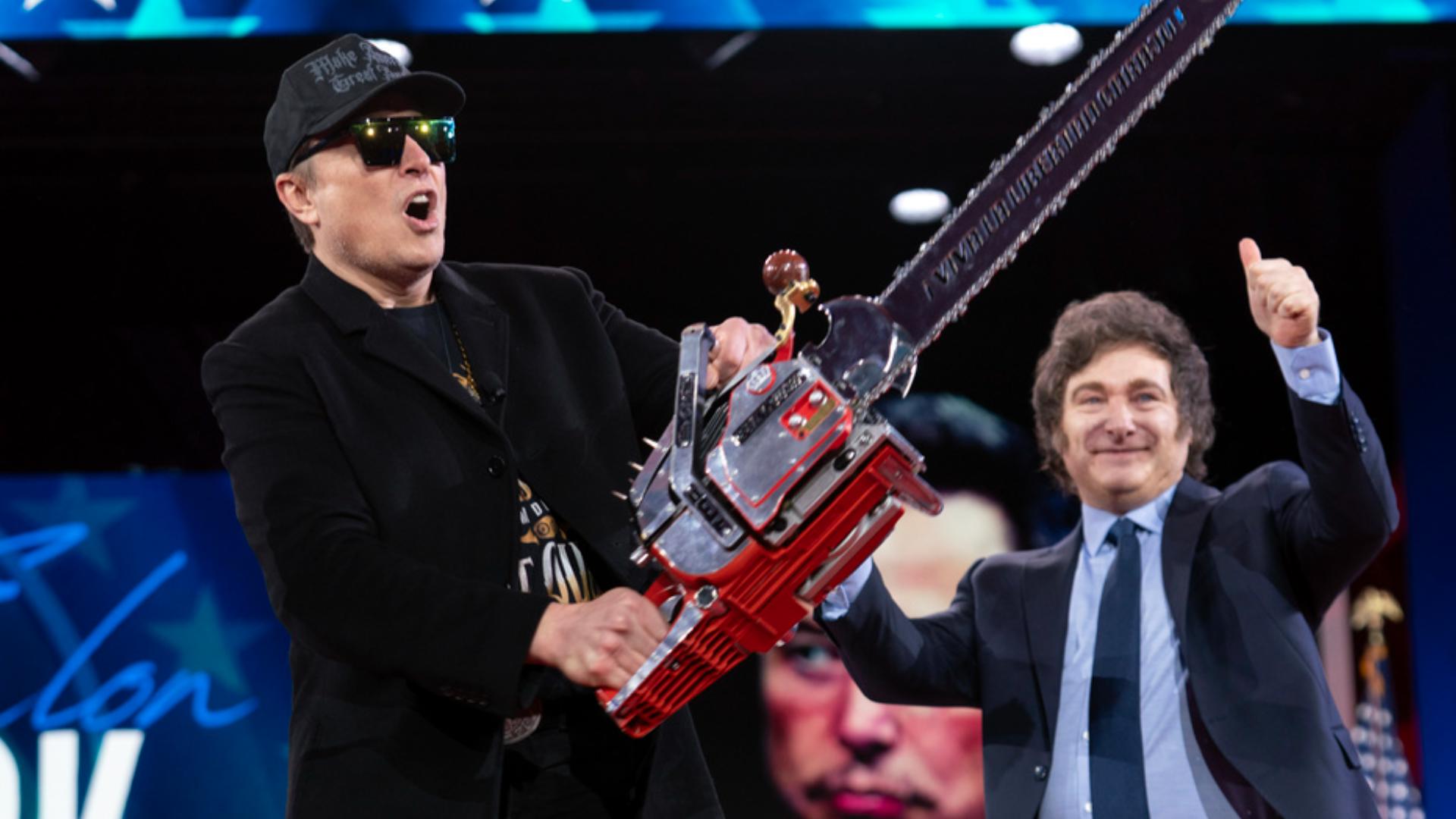 Elon Musk waves chainsaw and criticizes Democrats at CPAC | kgw.com