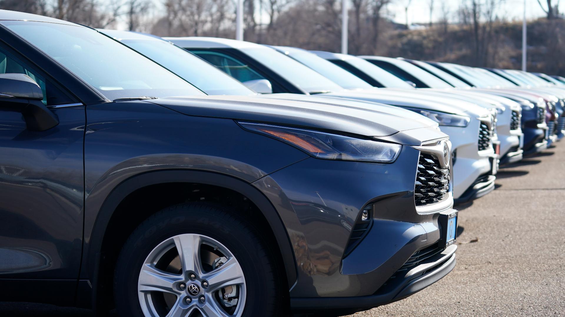Toyota recalls more than 550,000 SUVs over seat back defect | kgw.com