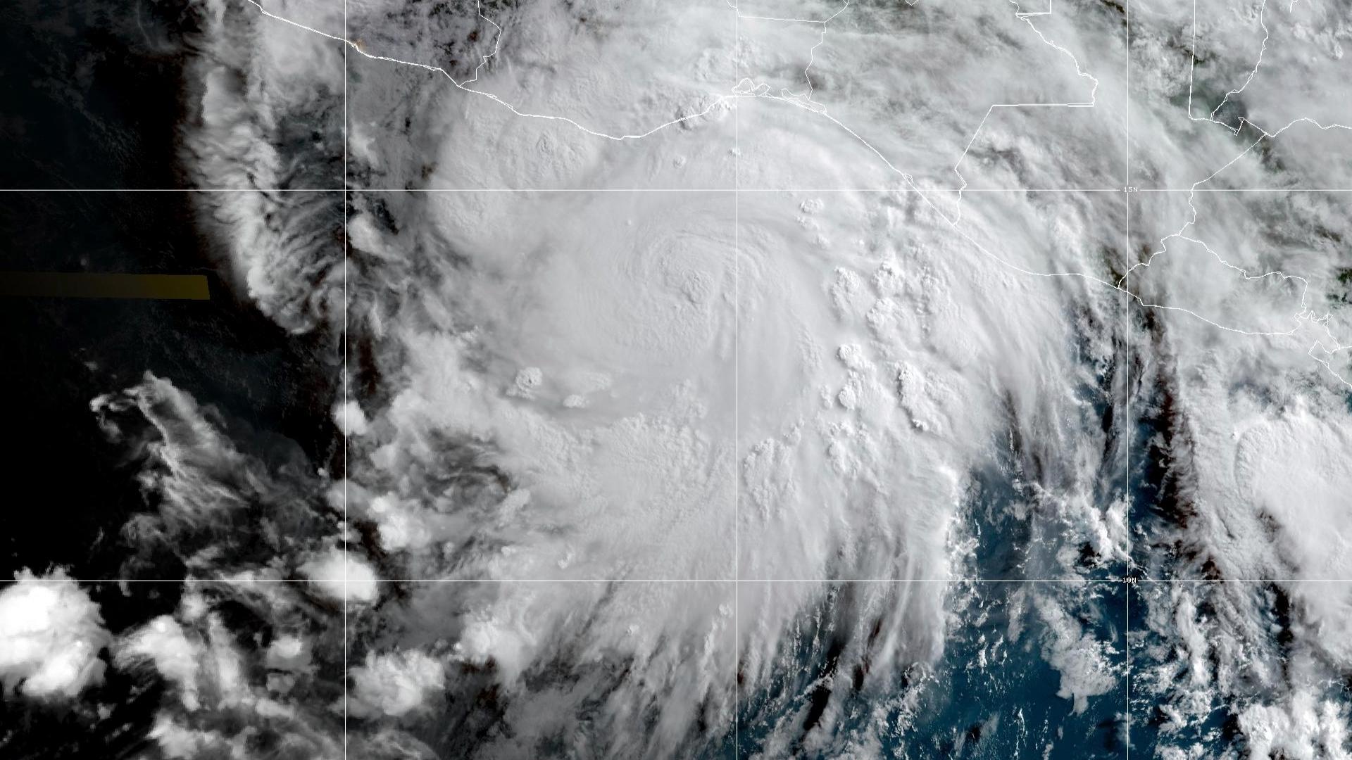 Hurricane Erick strengthens as it reaches Mexico's coast | kgw.com