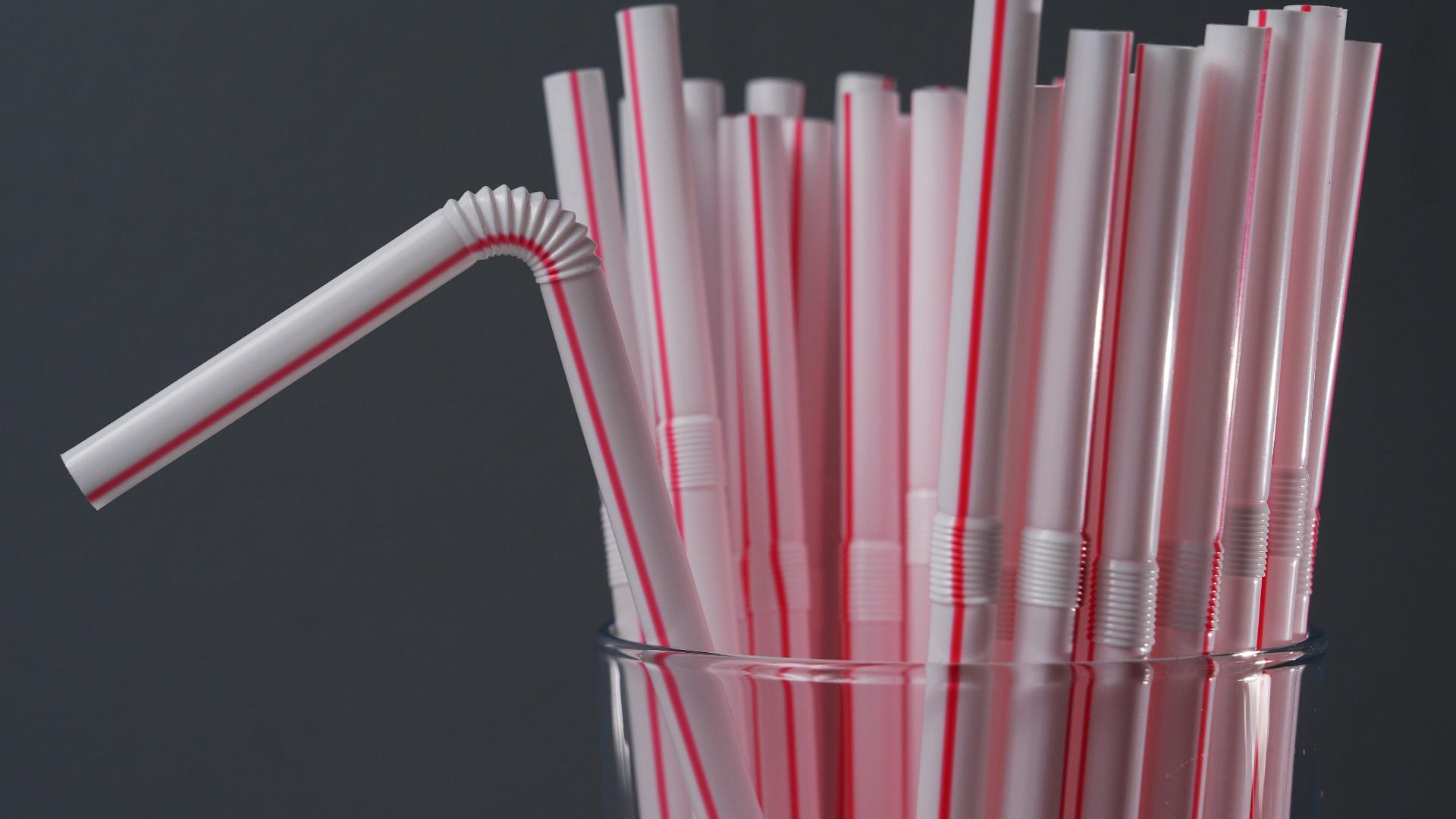 How do plastic straws impact the environment? | kgw.com