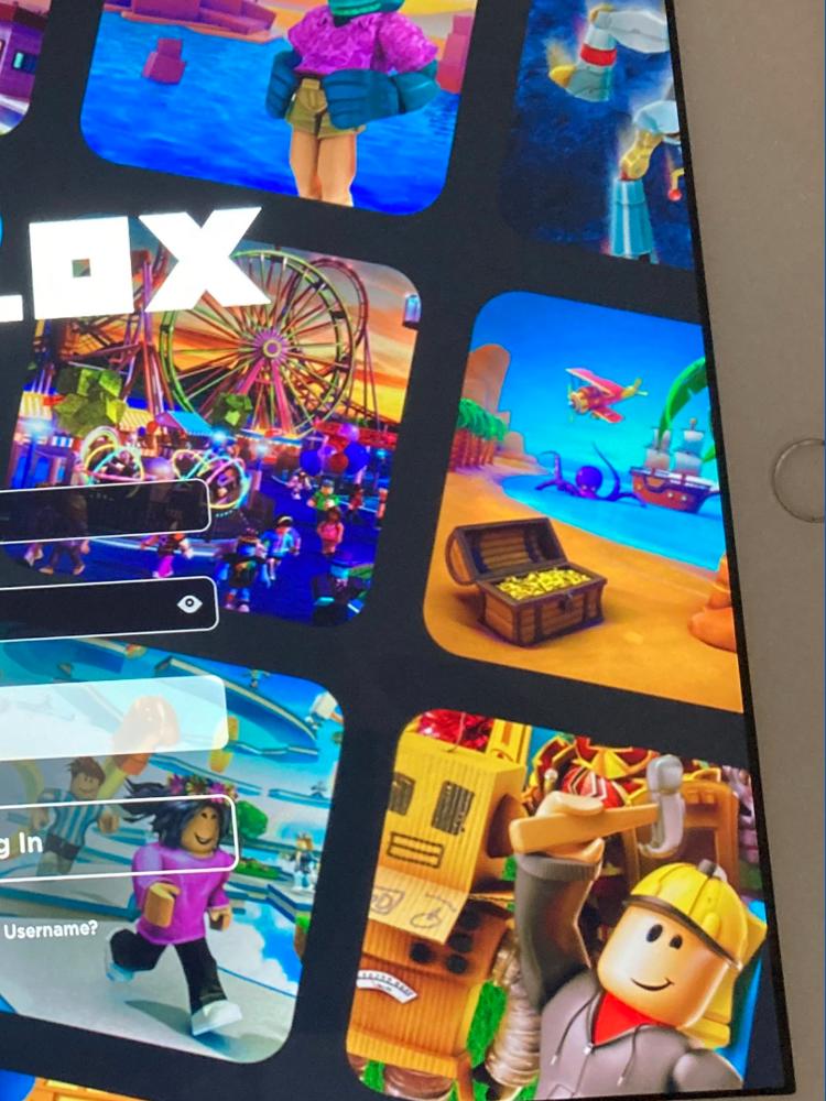 Roblox begins requiring selfies for chat feature, verified with a ...