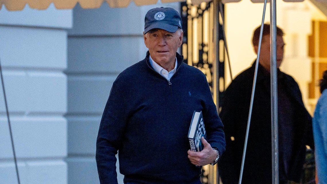 US military airdrops food and aid into Gaza | kgw.com