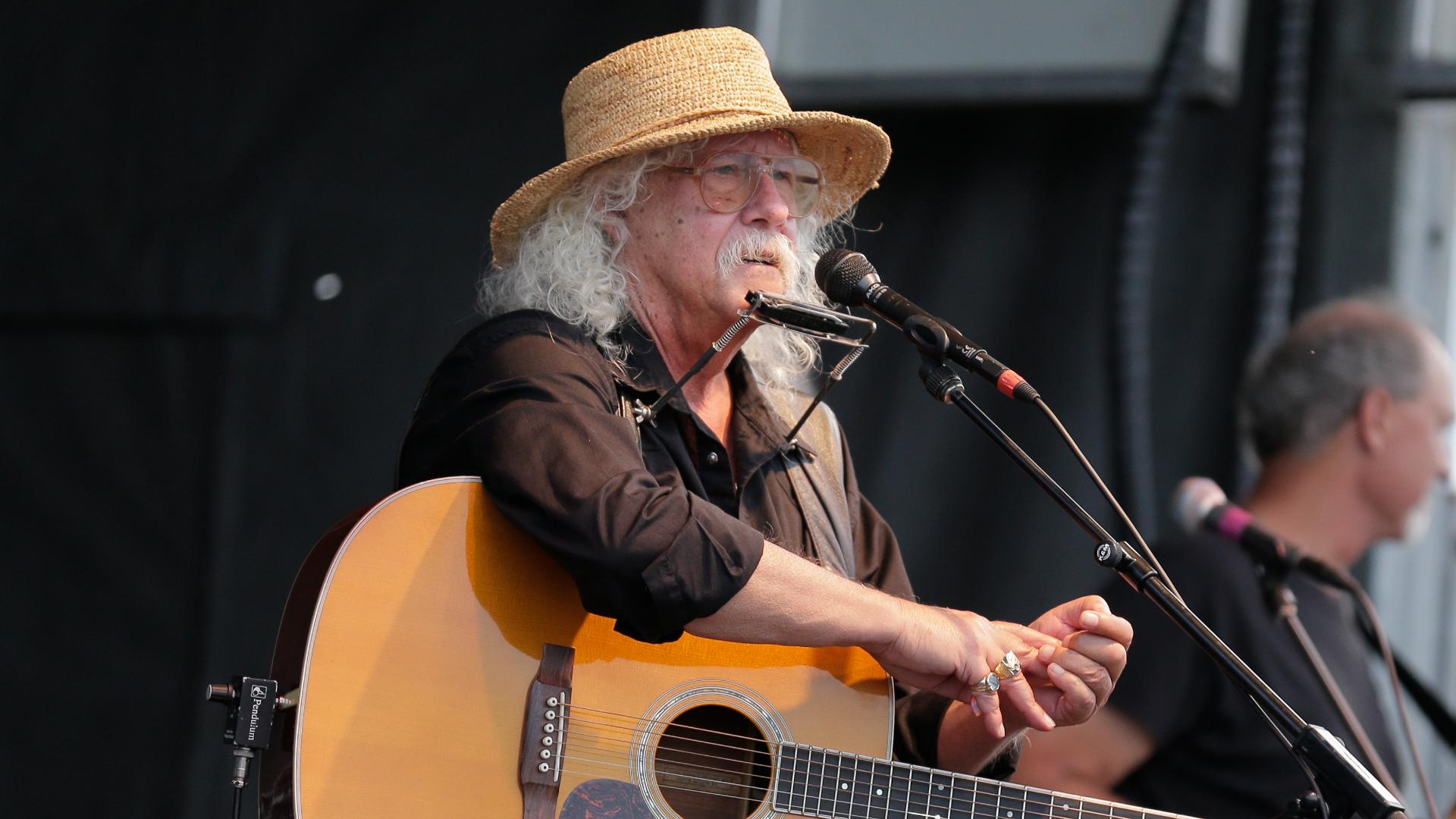 Arlo Guthrie mourns death of song inspiration Alice Brock | kgw.com