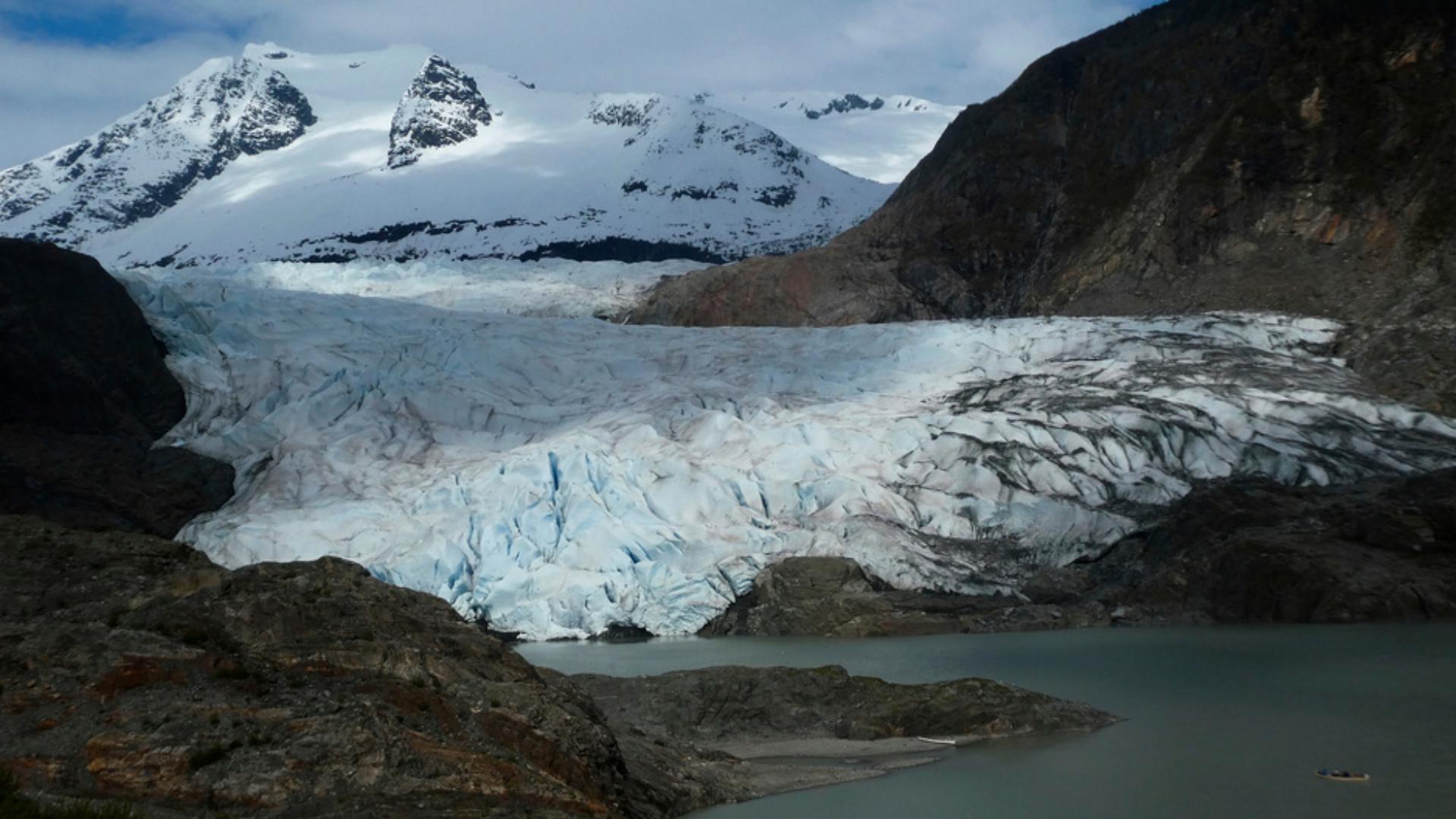 Floodwater breaching Mendenhall Glacier prompts evacuation in Juneau ...