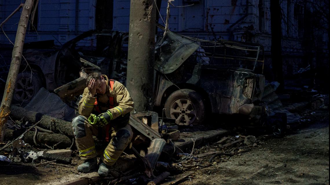 Russian missiles hit Sumy, killing more than 30 people | kgw.com