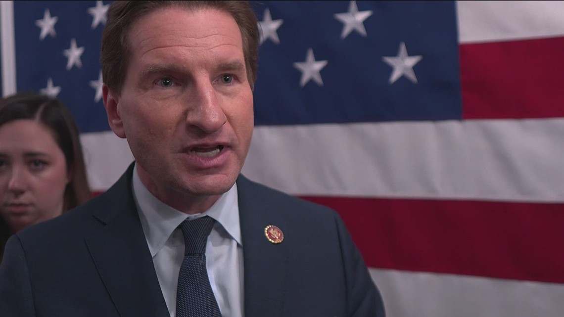 Report: Phillips 'outraged' at consultant's alleged robocall ties | kgw.com