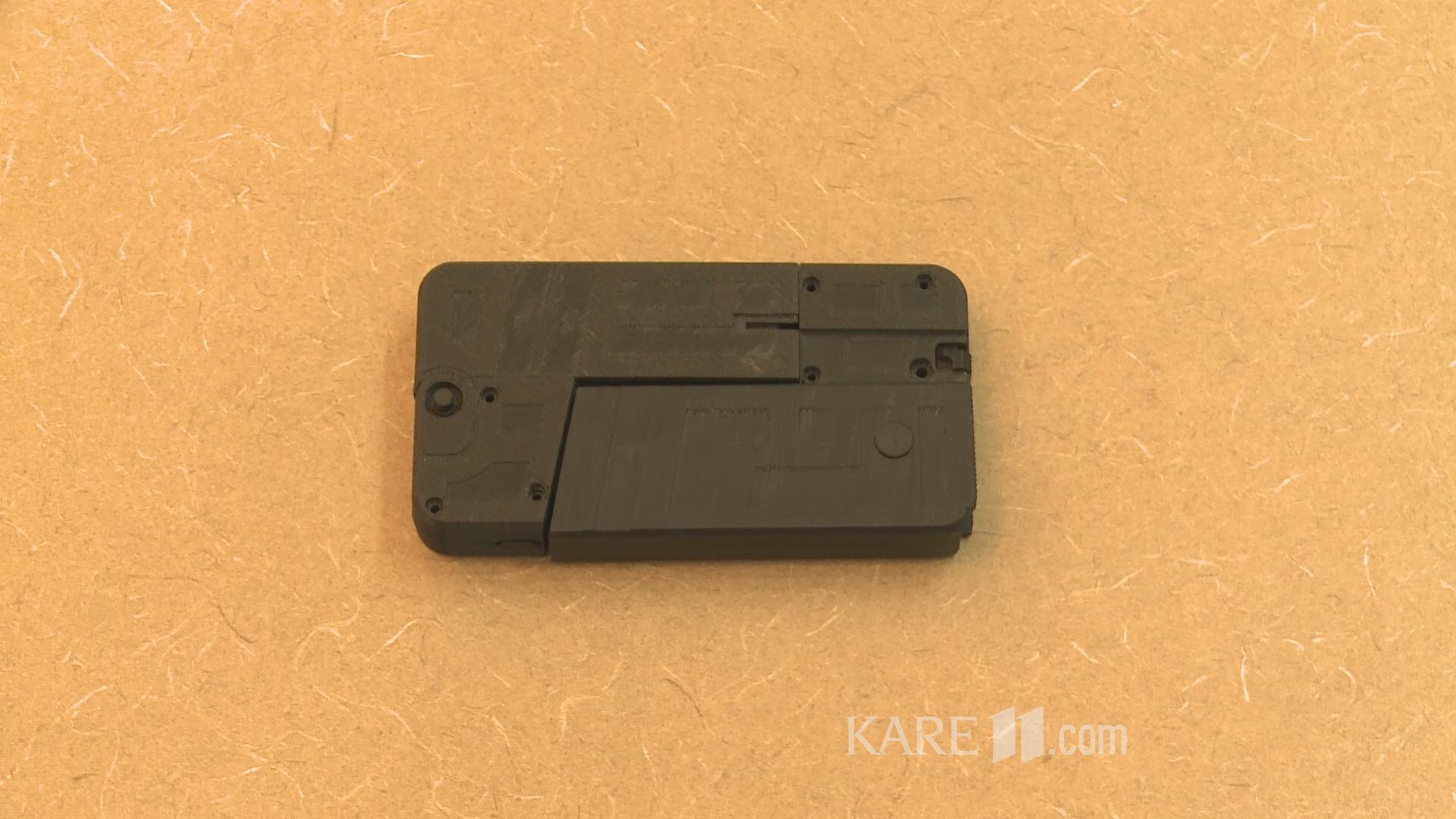 MN company invents gun that looks like a cell phone | kgw.com