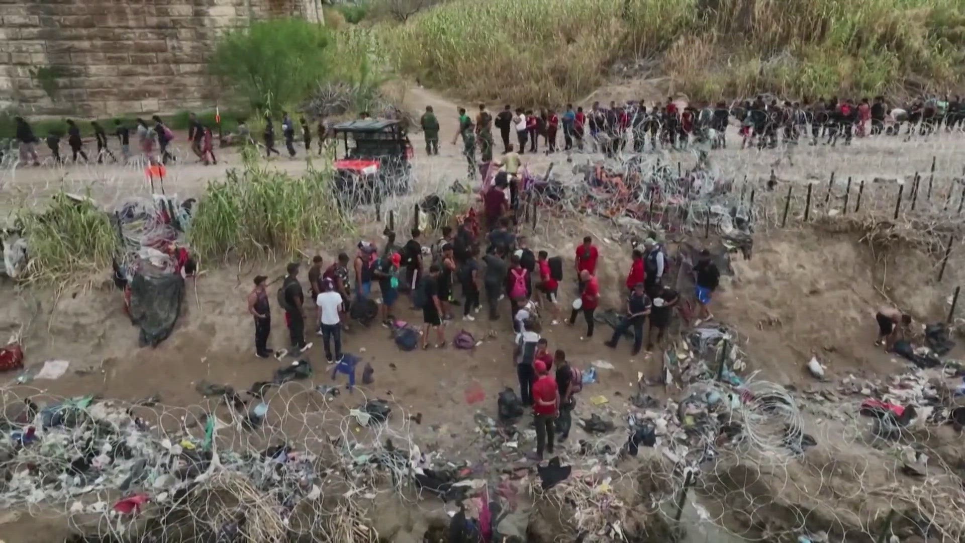 Border crossing arrests from Mexico plunge in January | kgw.com
