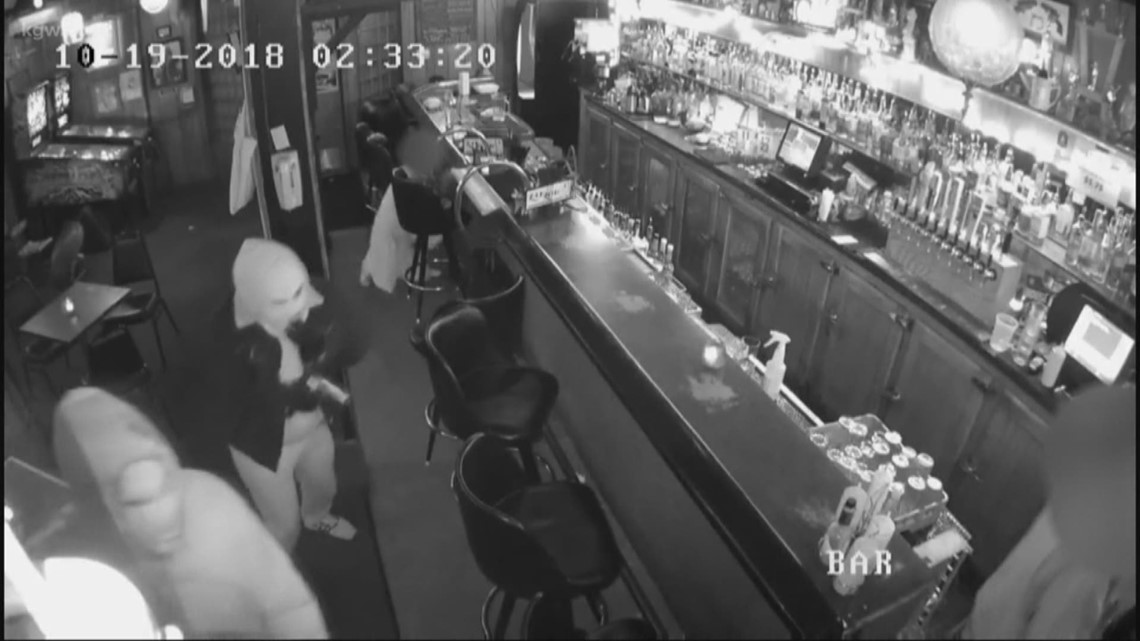 Violent tavern robbery caught on camera | kgw.com