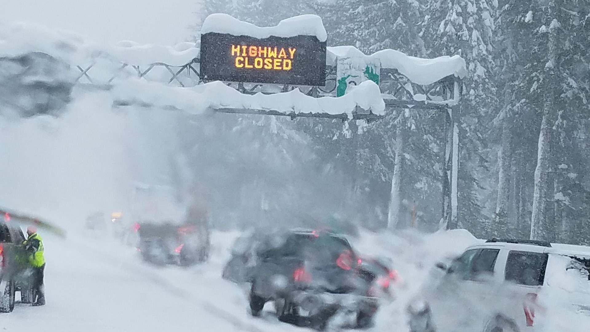 Highway 20 reopens following avalanche near Santiam Pass | kgw.com
