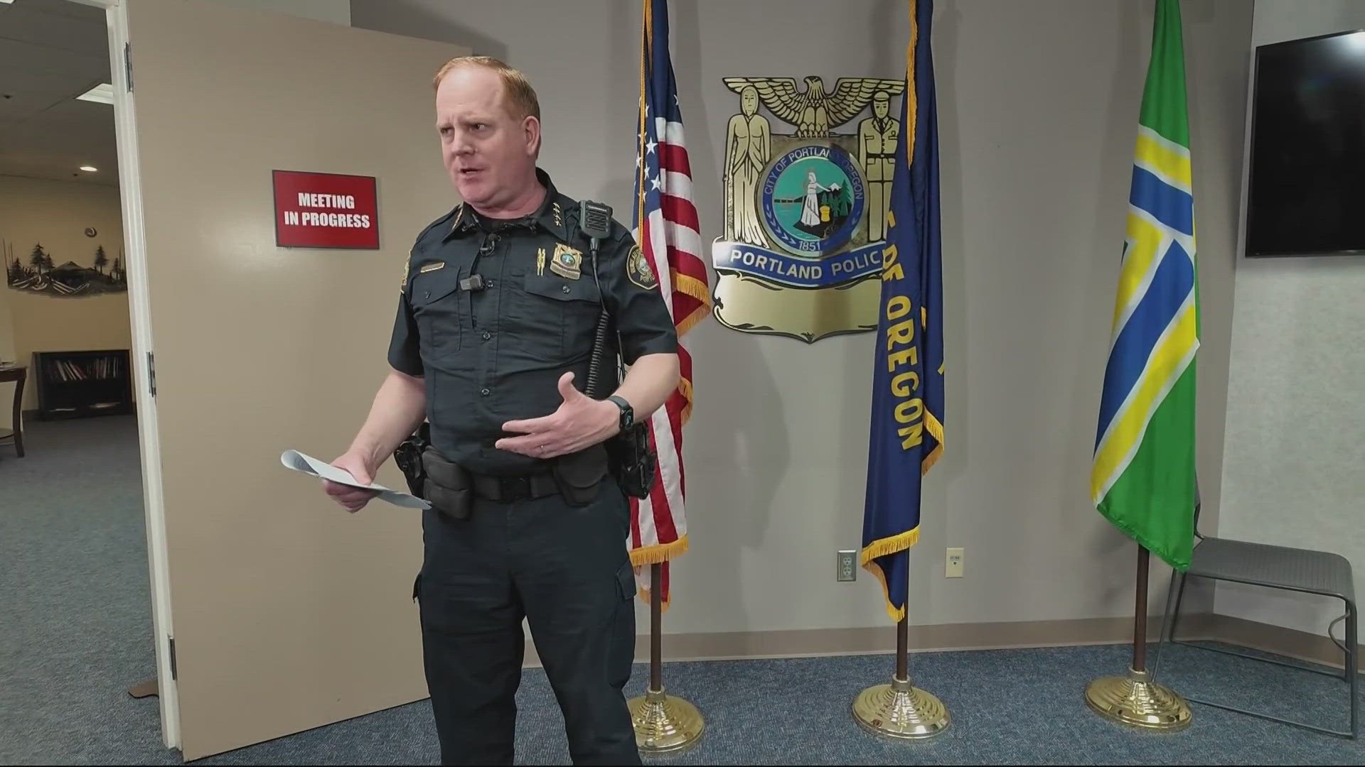 Man dead after stabbing inside Portland airport hotel | kgw.com