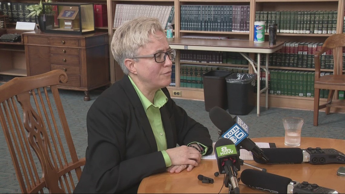 Oregon governor to consult ethics commission over wife's role | kgw.com