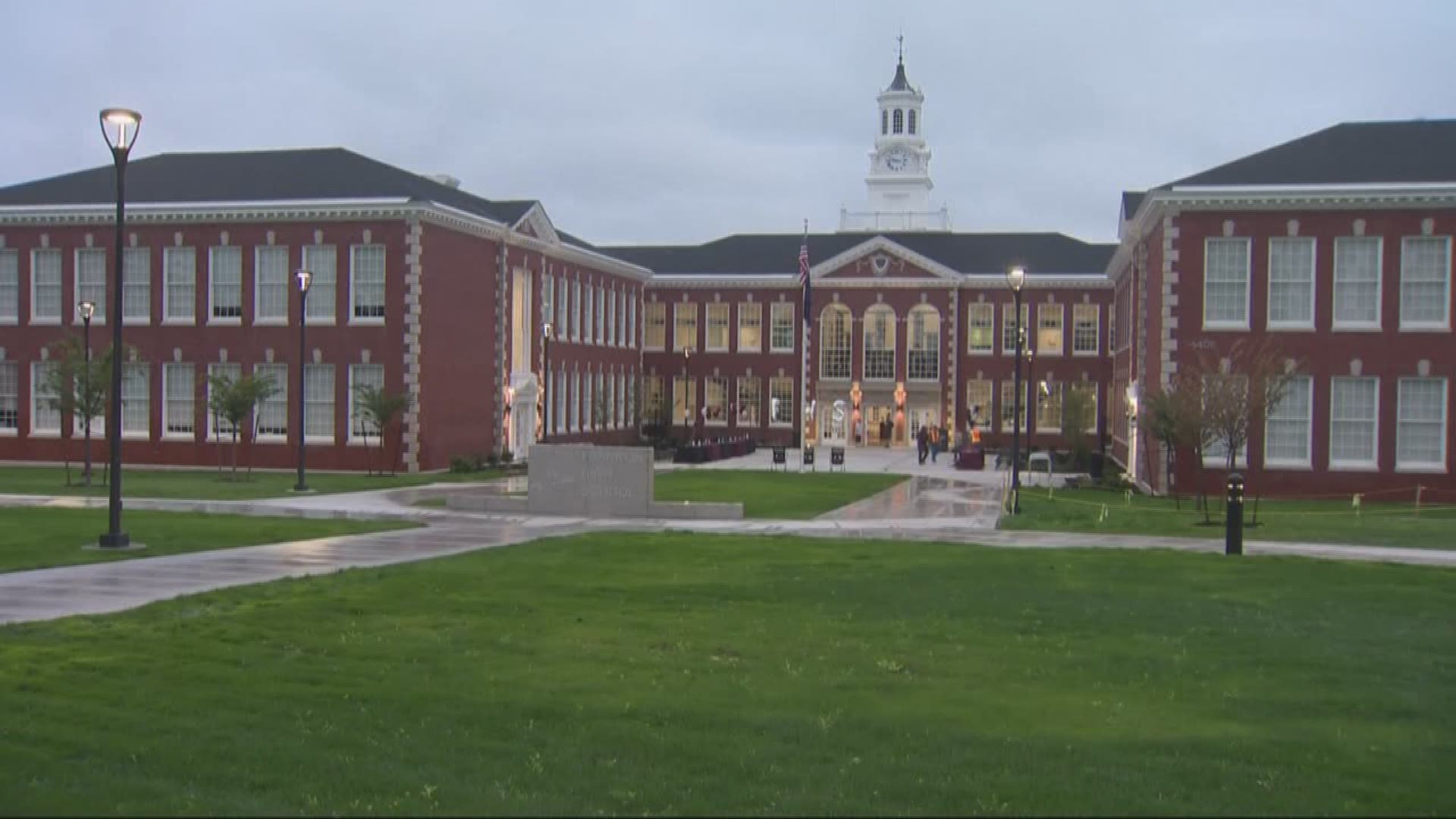 Franklin High School Opens After Renovation Kgw Franklin High School Opens After Renovation Kgw