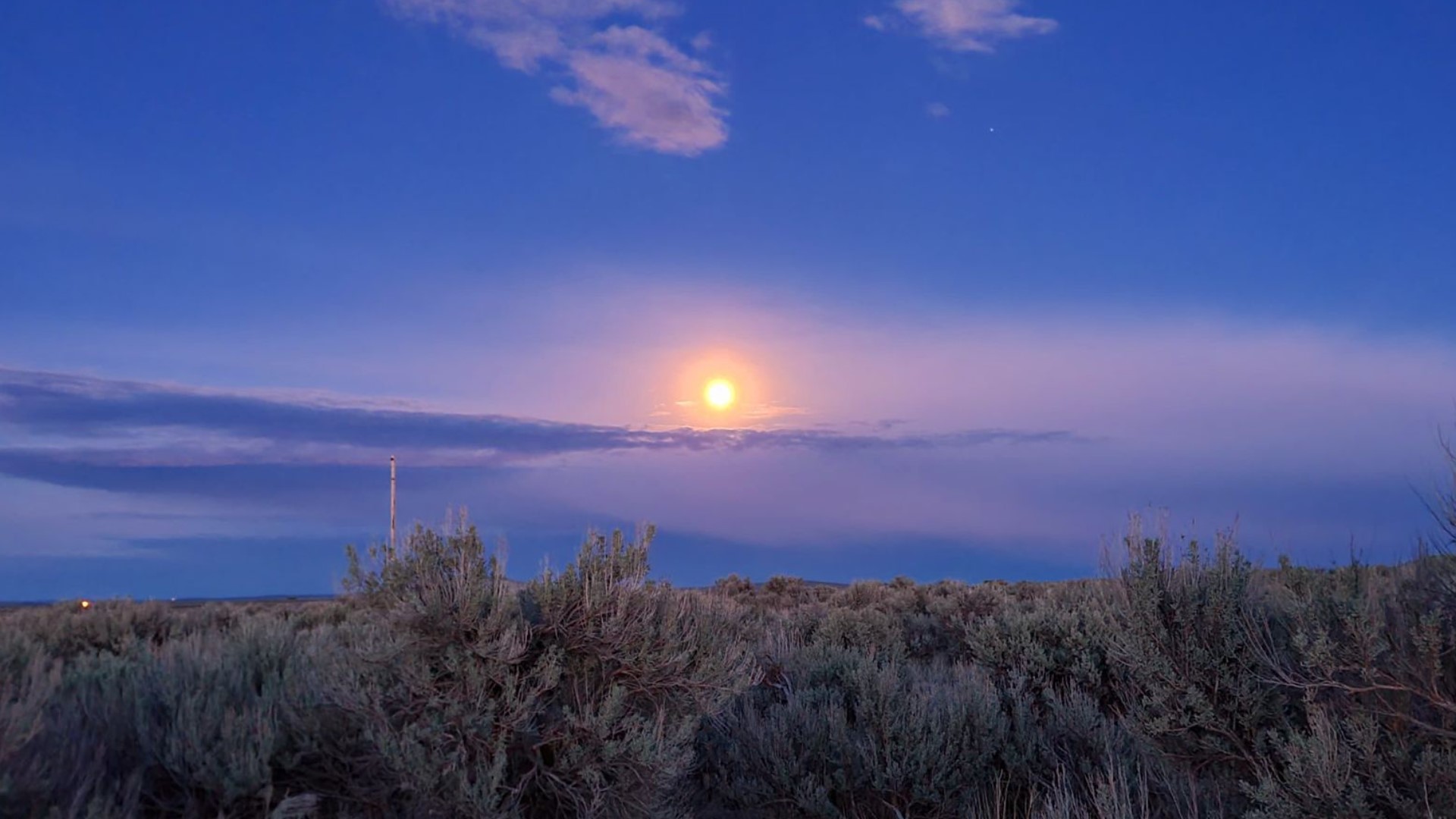 Your photos: Pink supermoon over Oregon | kgw.com