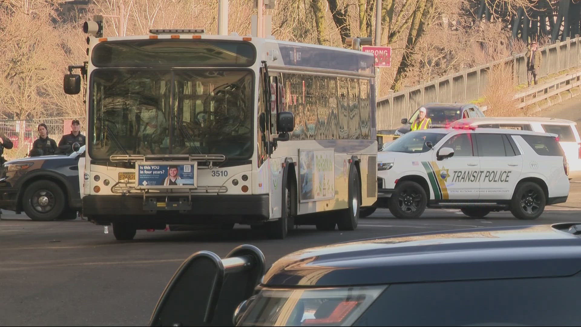 Radio traffic details harrowing moments when gunman hijacked Portland ...