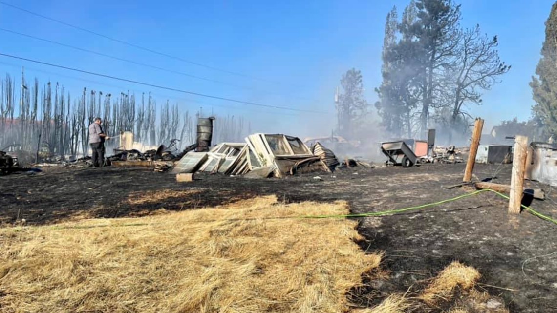 Firefighters hold Sunset Valley Fire to 987 acres near The Dalles; 42% ...