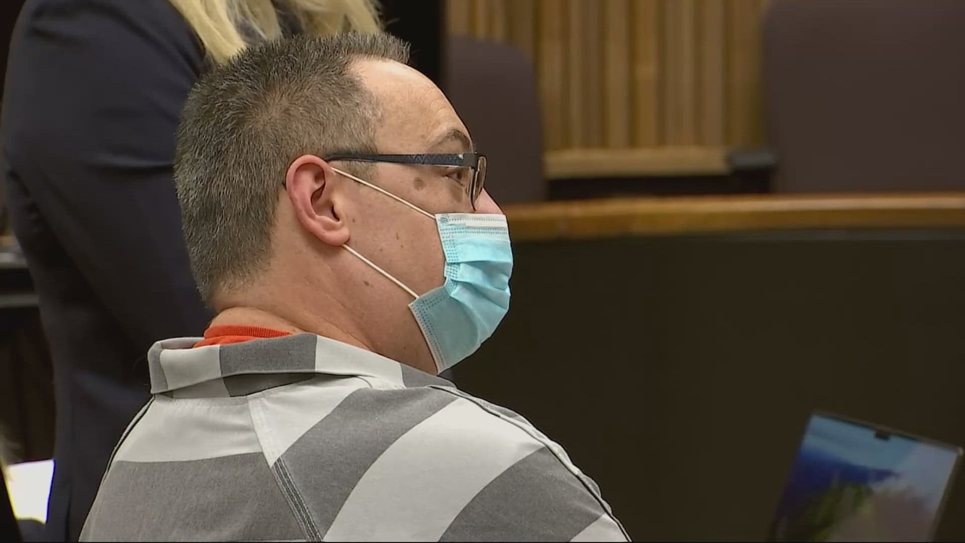 Fired St. Helens choir teacher to stay in jail until sex abuse trial ...