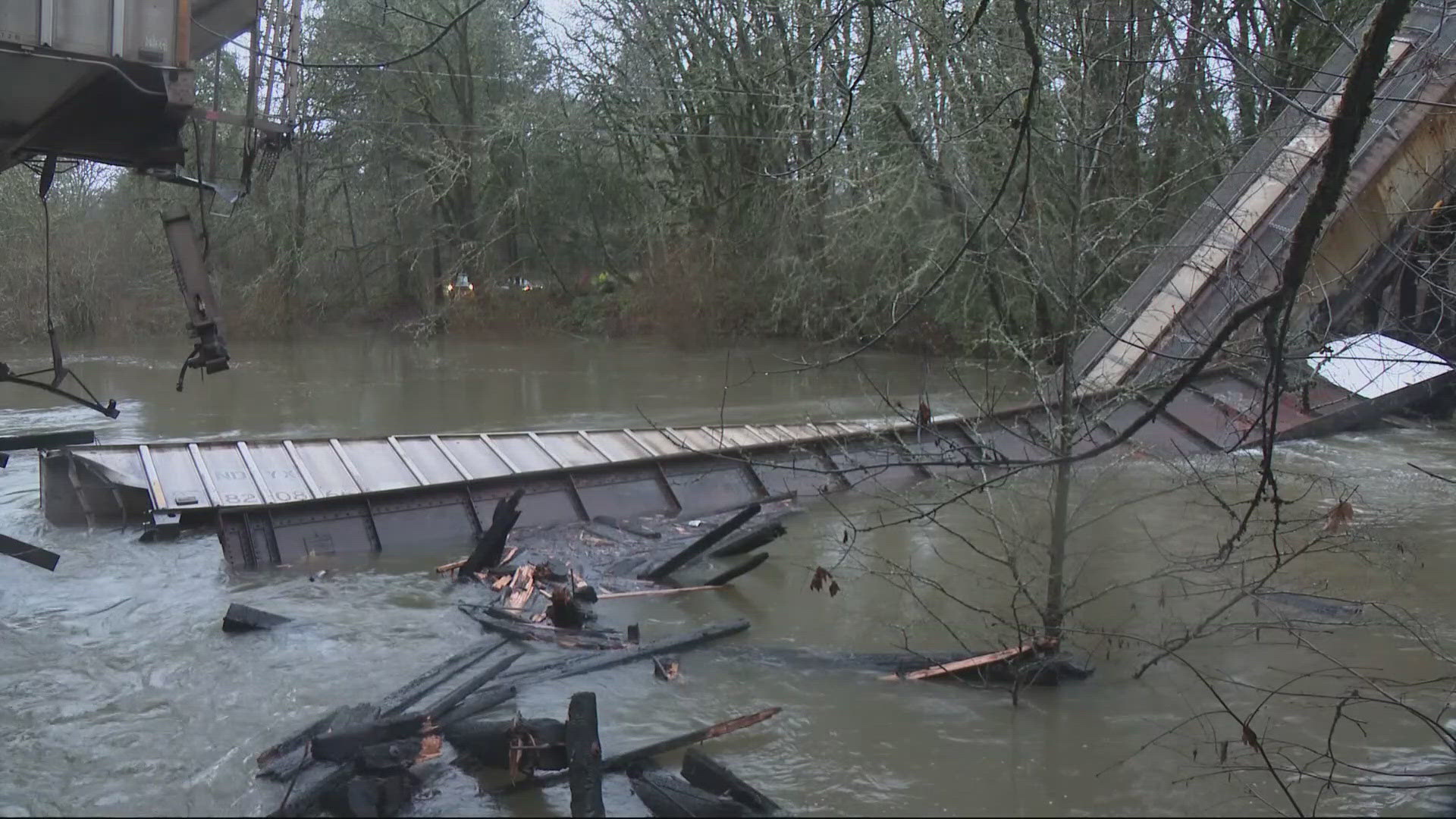 Trestle collapses under freight train in Corvallis | kgw.com