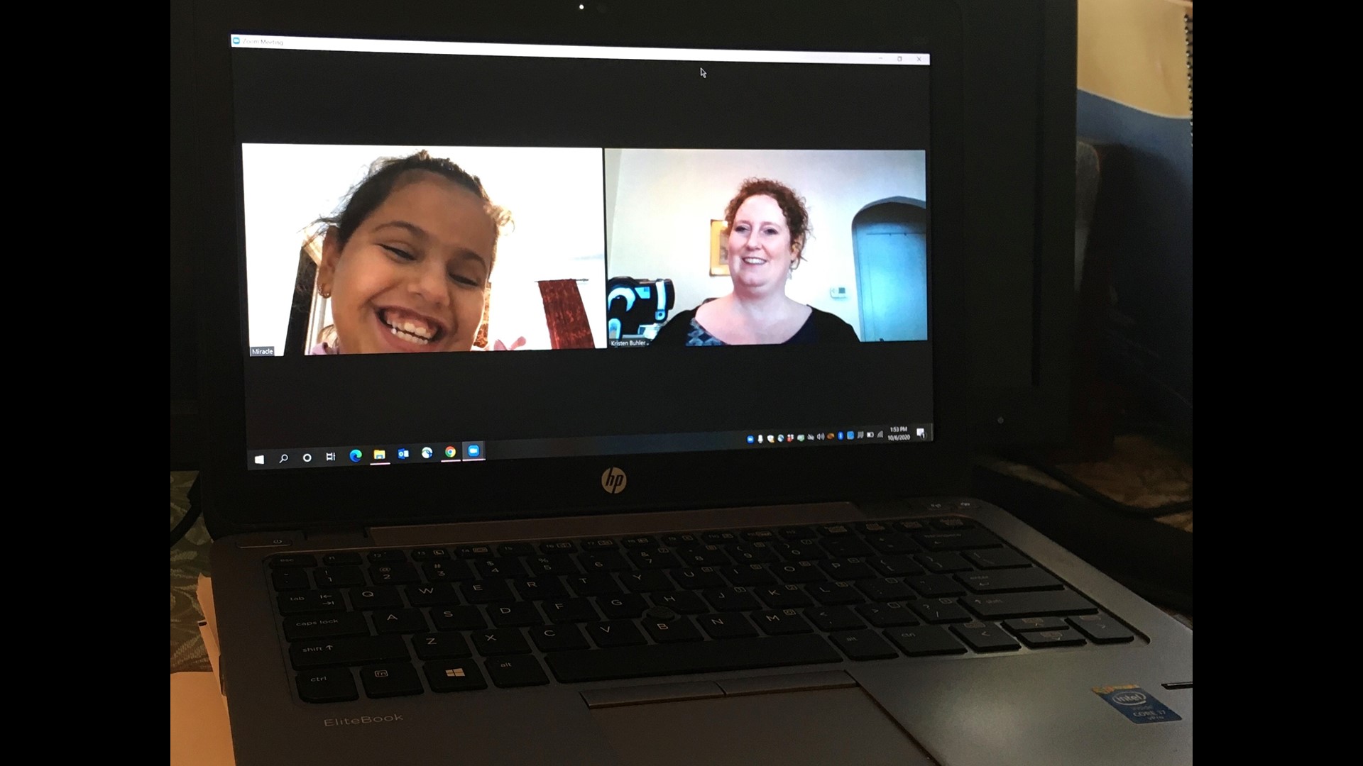 Blind, visually impaired students adjust to distance learning | kgw.com