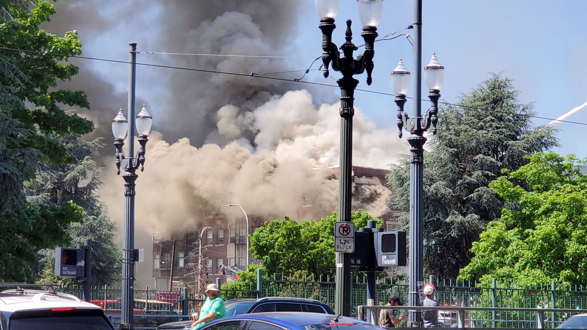 Large apartment fire in downtown Portland | kgw.com