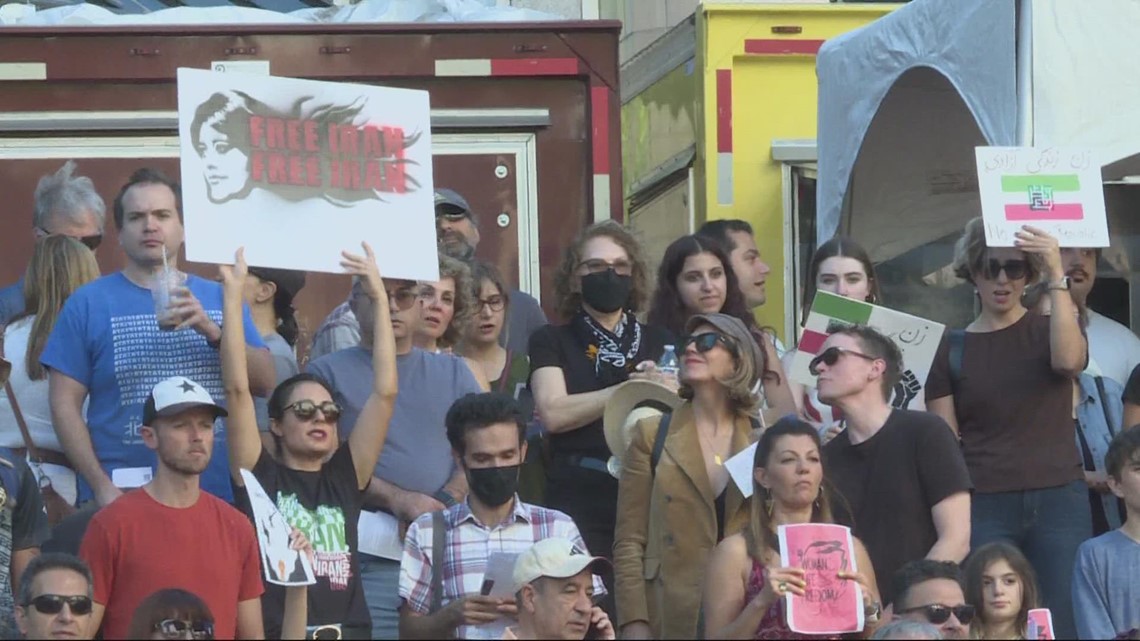 Hundreds of people gather in downtown Portland to bring women's rights ...