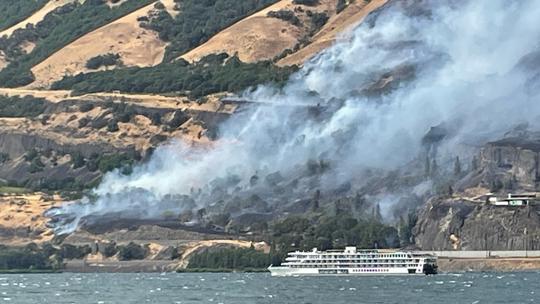 14 homes destroyed as fire grows to over 10,700 acres in Columbia River ...