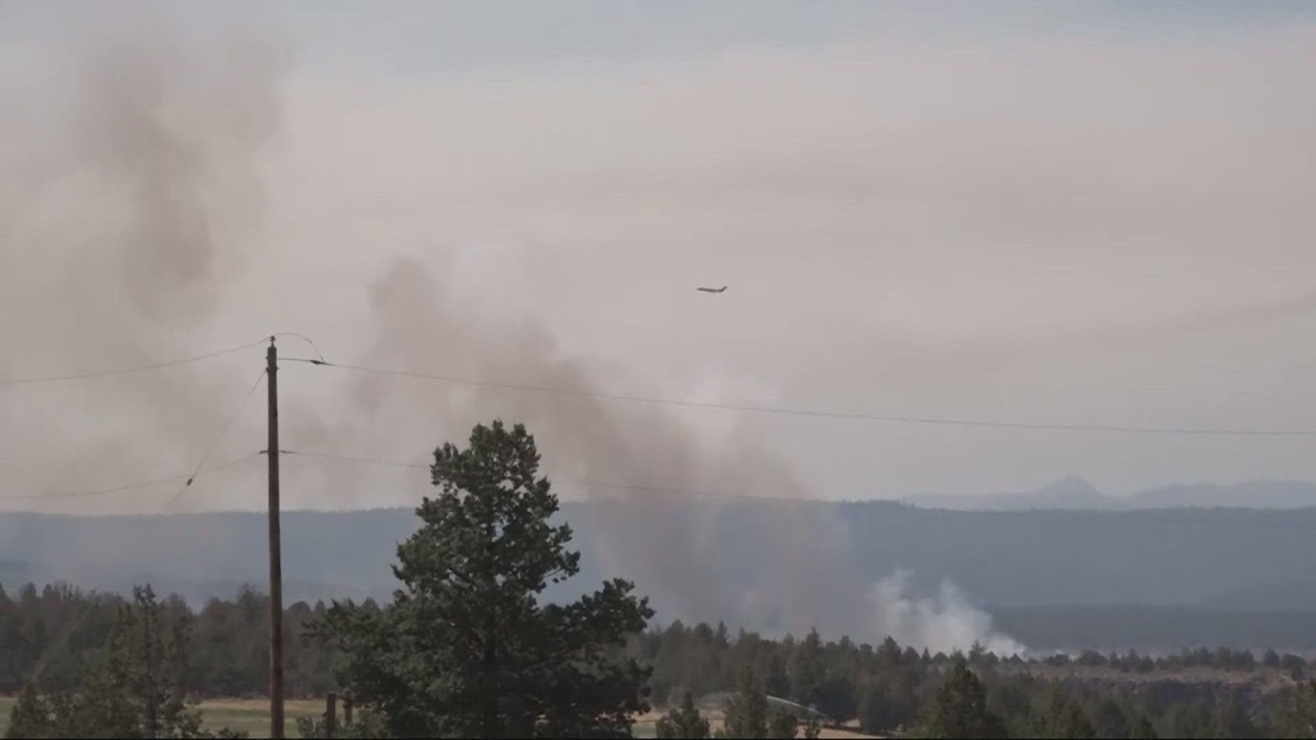 Flat Fire near Lake Billy Chinook prompts evacuations in Jefferson ...