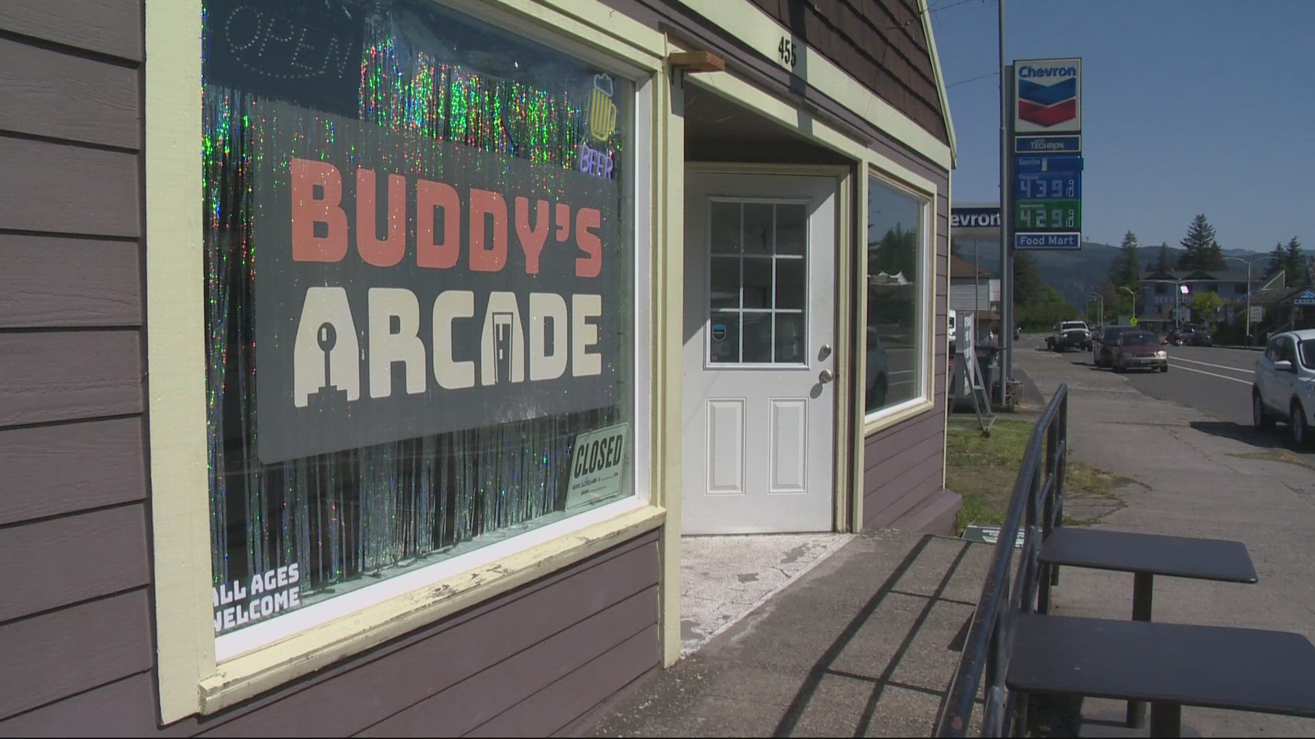 Cascade Locks arcade owner raising money for elementary school gets ...