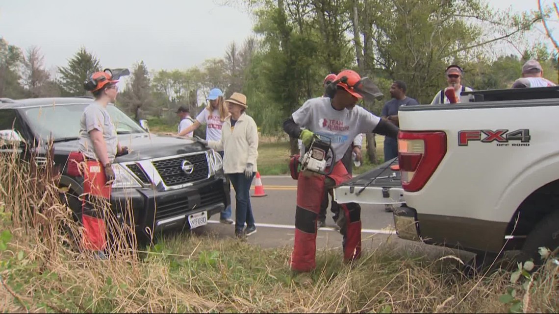 Volunteer group helping Lincoln County wildfire recovery effort | kgw.com
