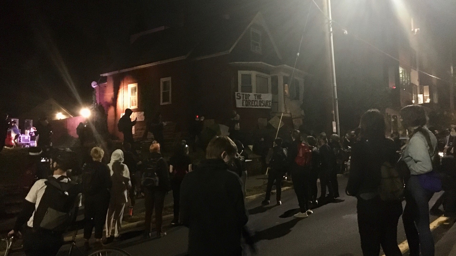 Protesters gather at Unthank Park in North Portland, march to sit-in at ...