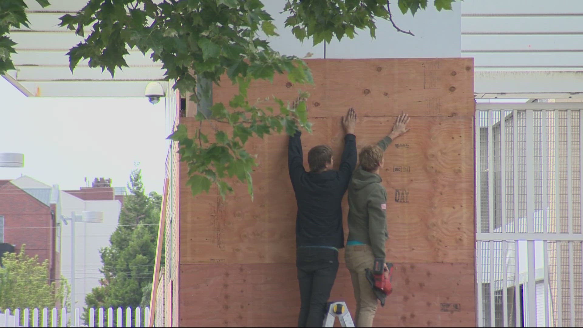 Portland neighbors describe protests, clashes outside ICE facility on ...