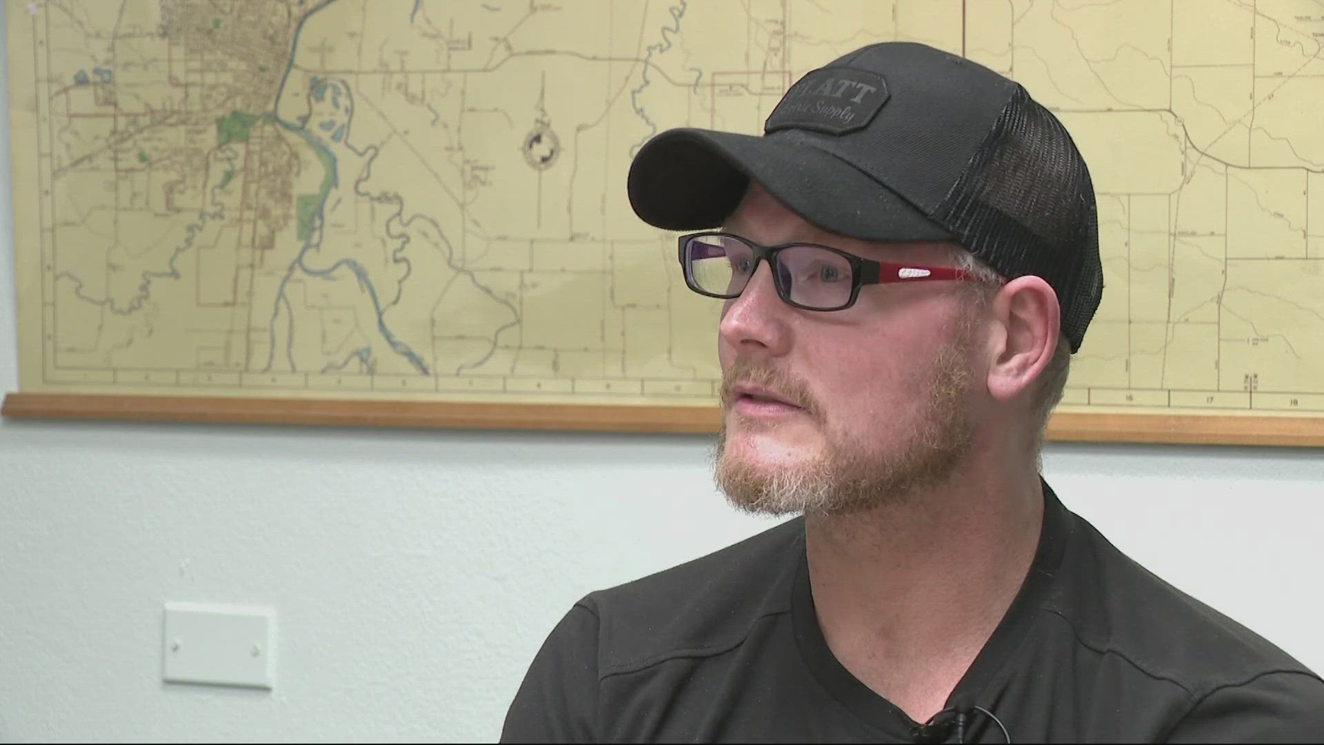 Oregon school custodian hailed as hero after saving choking student ...