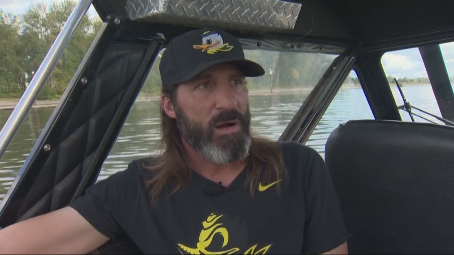 St. Helens mayor rescues family stranded on Columbia River | kgw.com