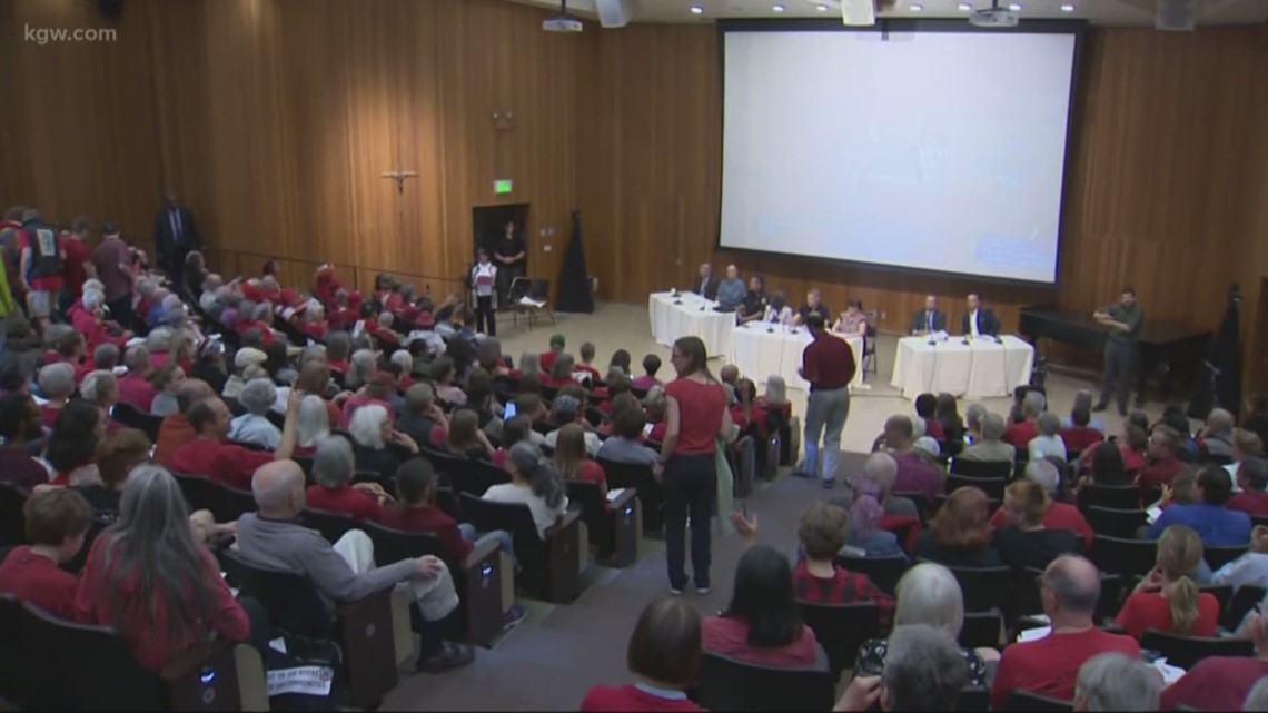 Portland gives OK to Zenith Energy, crowd sounds off | kgw.com