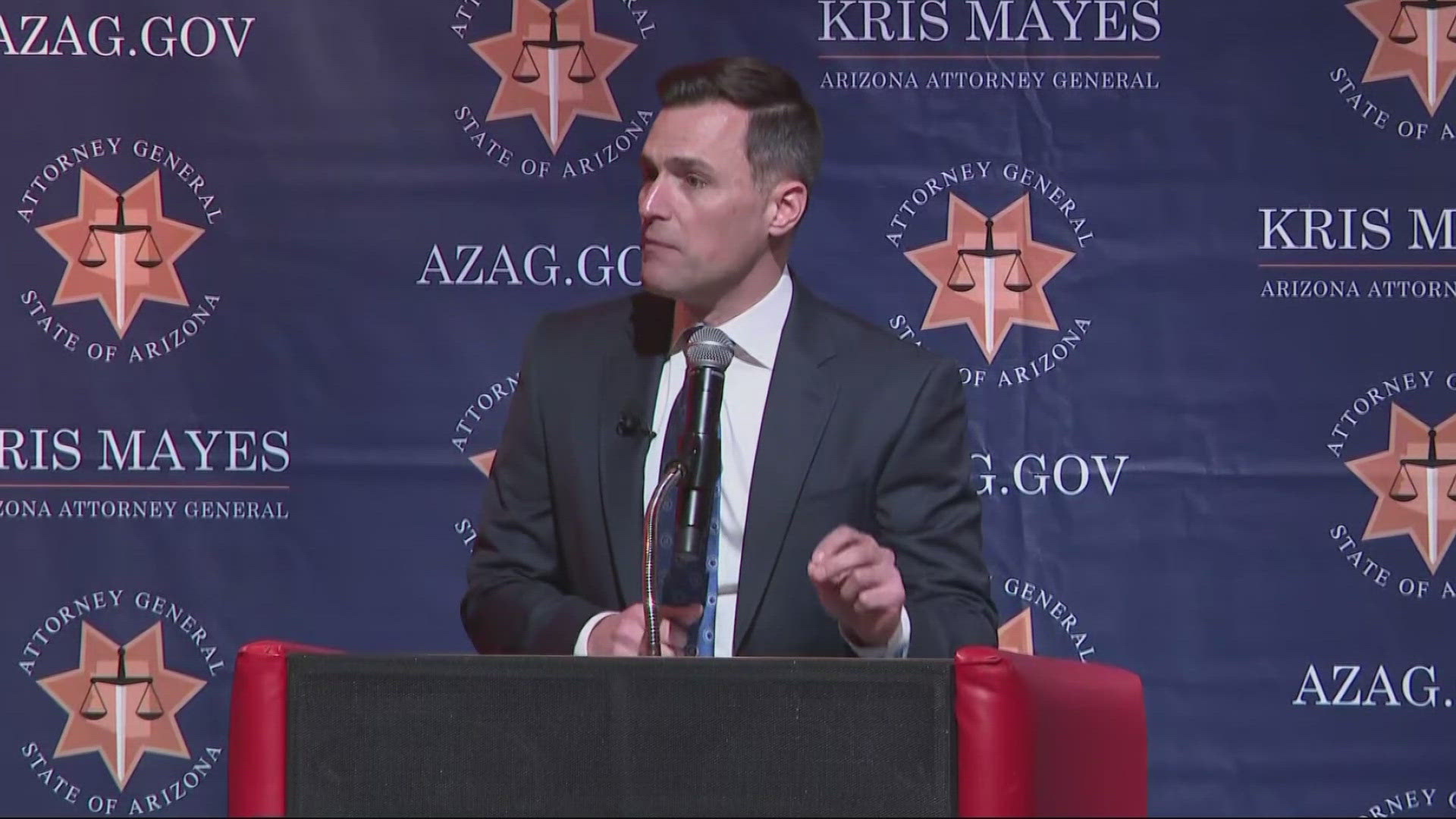 Oregon attorney general co-hosts townhall on impact of federal job cuts ...