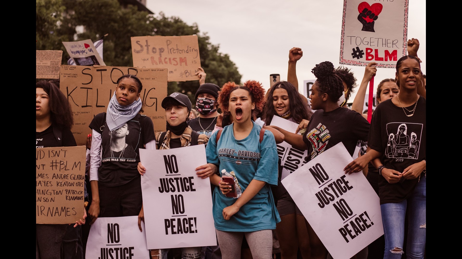 'This movement, it's powerful': Photos show protests through the lens ...