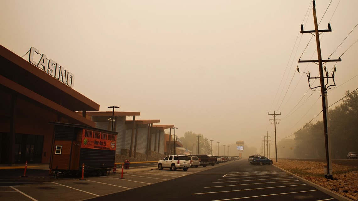 Latest on the Riverside Fire burning in Clackamas County, Oregon | kgw.com