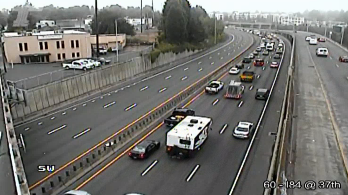 I-84 EB closed in NE Portland after pedestrian struck, killed | kgw.com