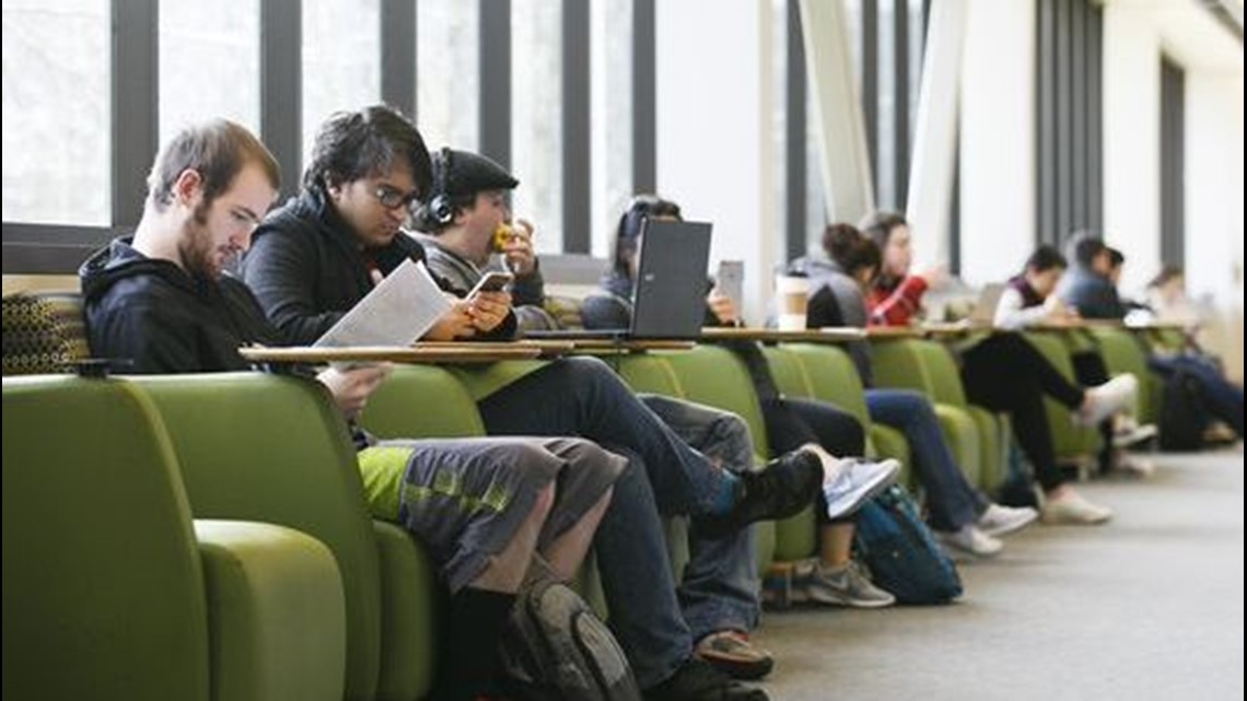 State awards then rescinds 7,500 Oregon Promise Grants in "staff error ...