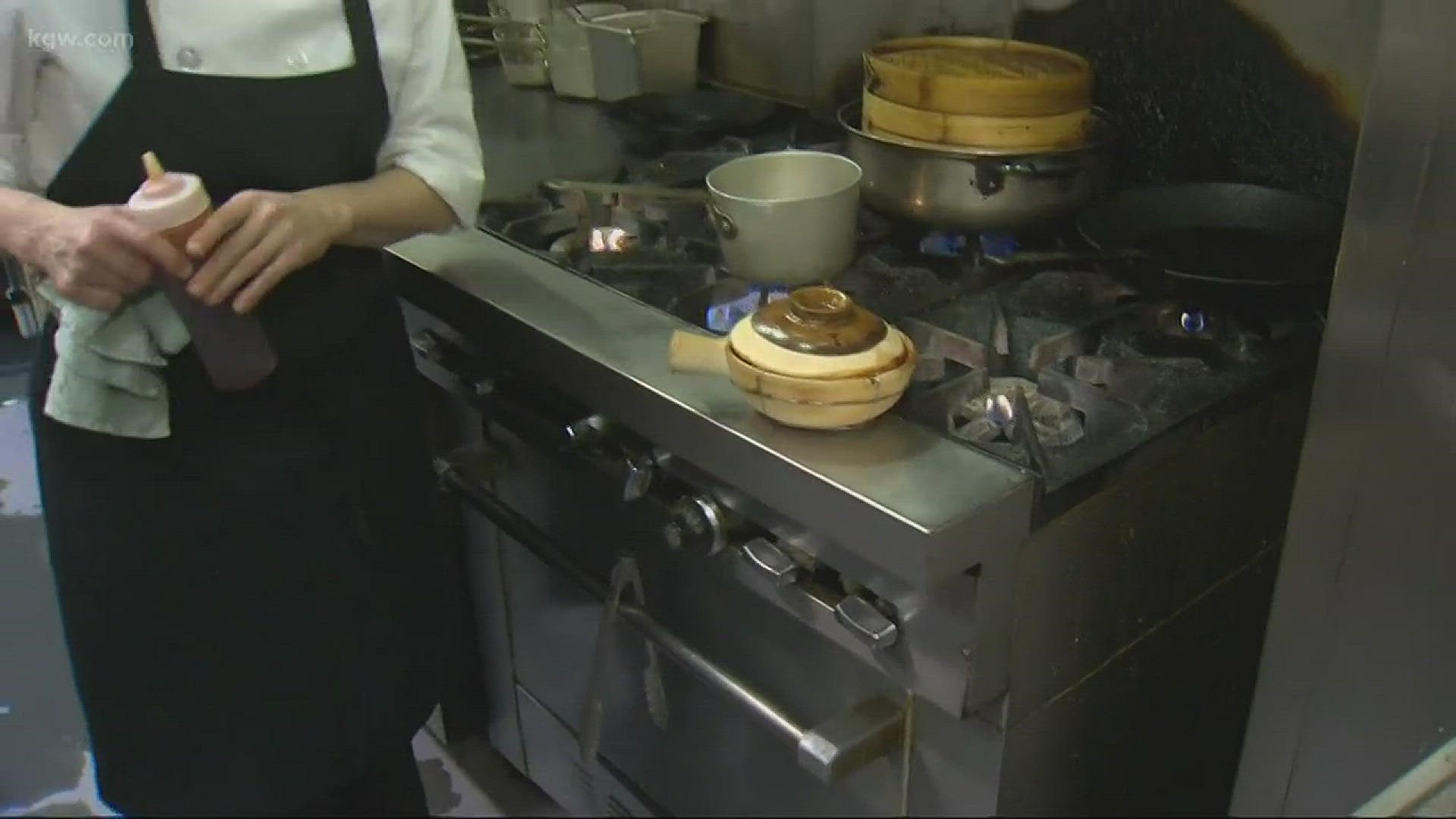 Previewing Chef Sarah Pliner’s Claypot Chicken Dinner | kgw.com