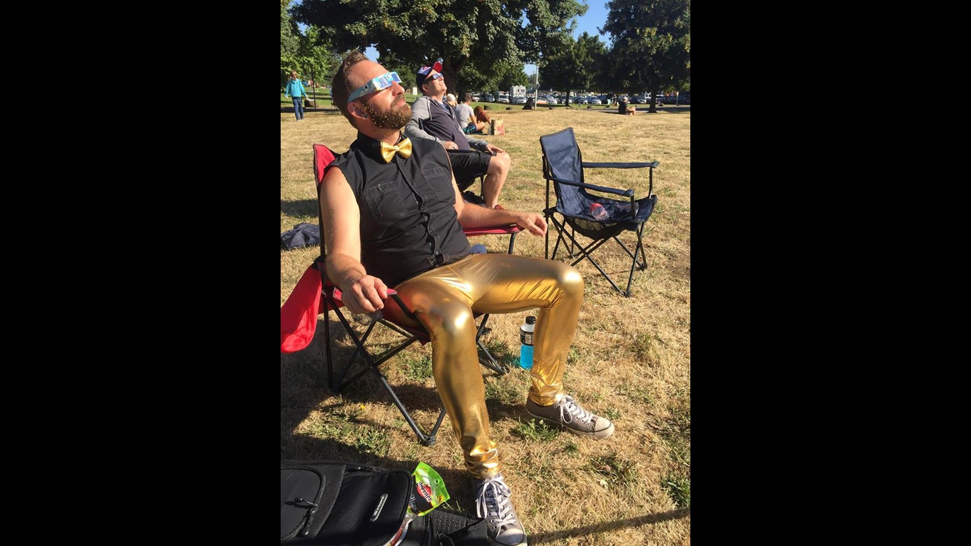 Total solar eclipse stuns crowds across Oregon | kgw.com
