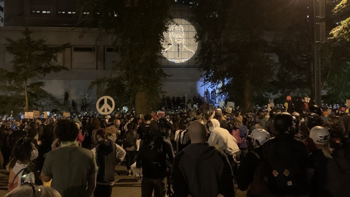 Portland protests continue as federal officers remain | kgw.com