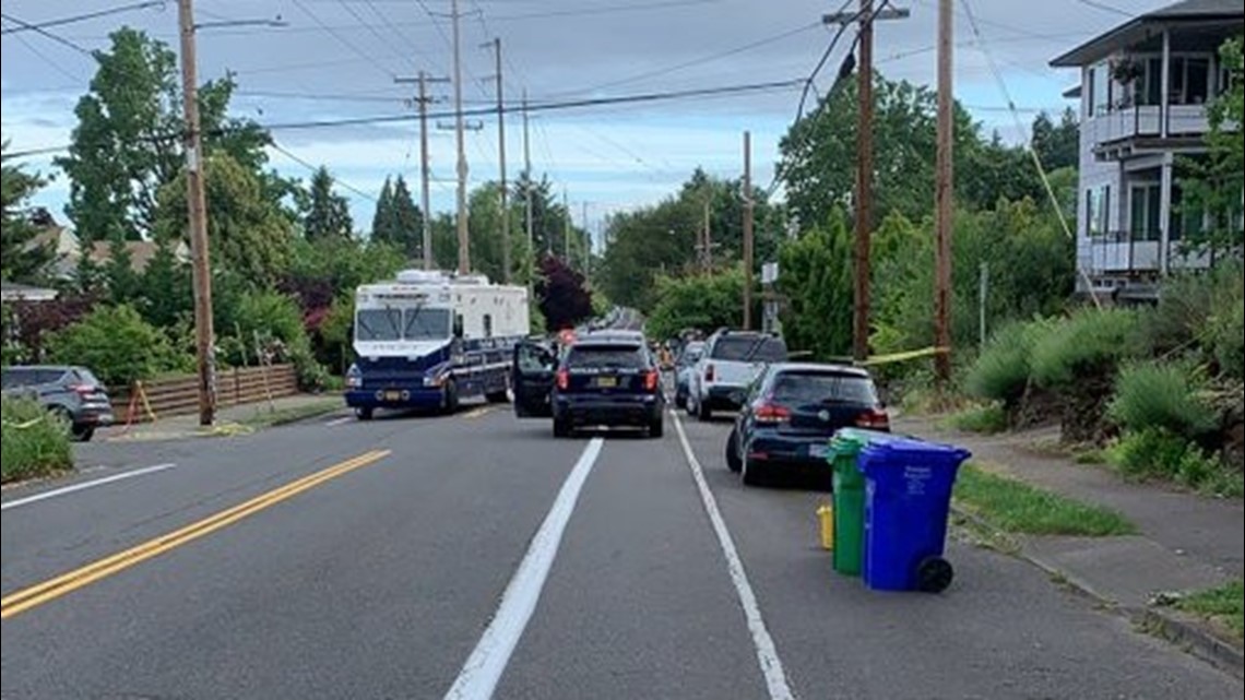 Police investigating shooting that leaves 4 dead in SE Portland | kgw.com