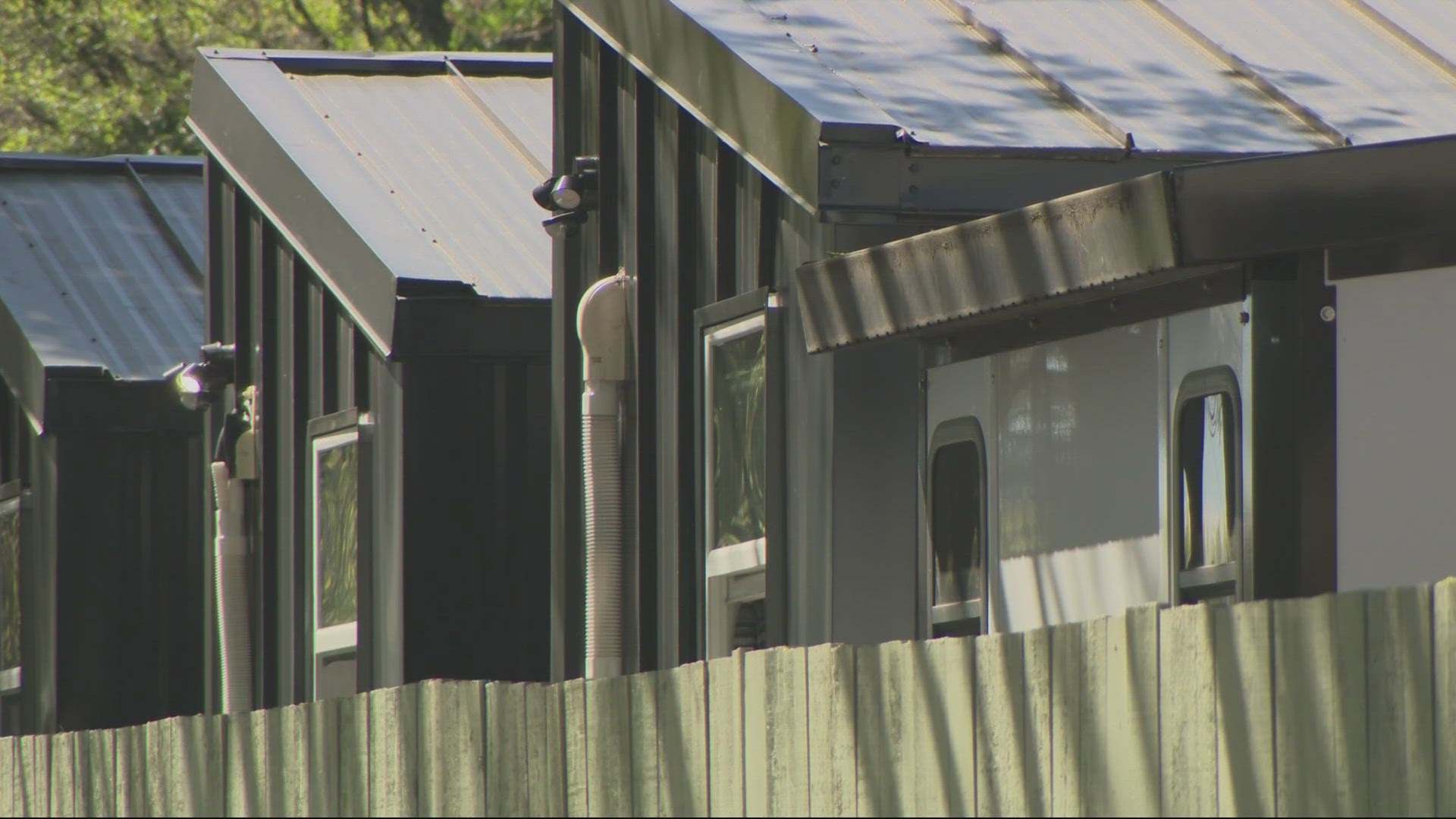 2 Portland homeless shelters to close, lay off 176 staff | kgw.com